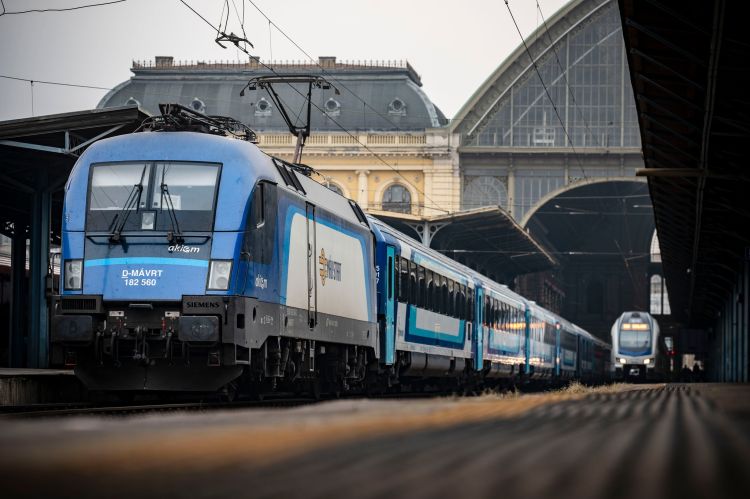 MÁV Group restructures with management changes. | Latest Railway News