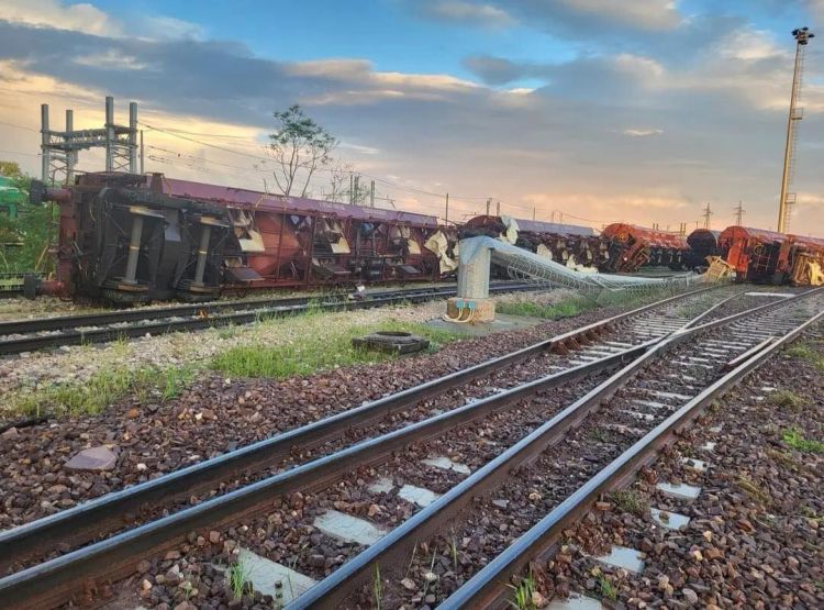 Freight trains was overturned due to strong wind | Latest Railway News