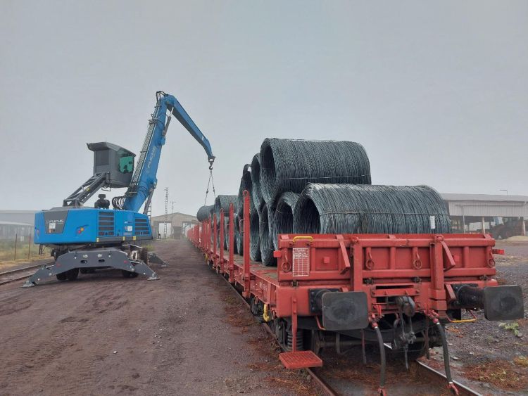 Rail Cargo Hungaria shifts wire transport to rail | Latest Railway News