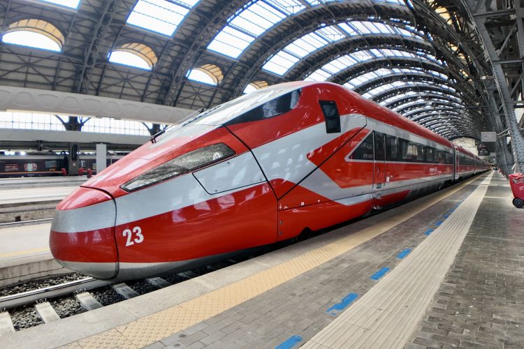 Hitachi Rail unveils new ETR1000 model | Latest Railway News