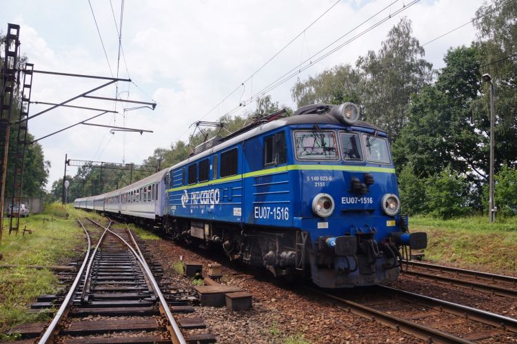 PKP Intercity takes 400 PKP Cargo employees | Latest Railway News