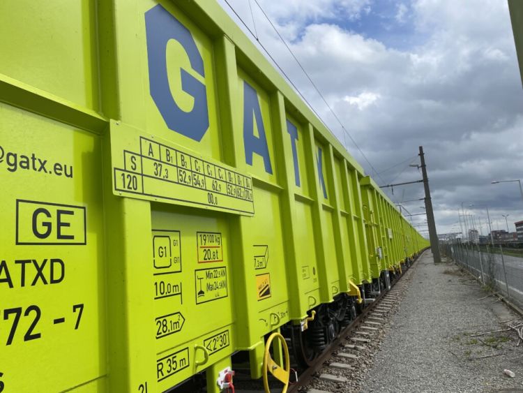 Rail Cargo Europe with new Eamnos wagons by GATX | Latest Railway News