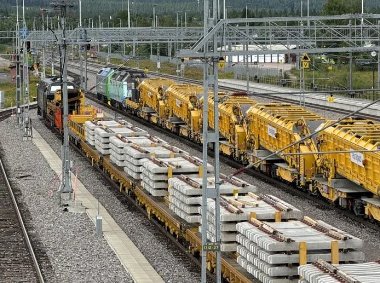 Deuxième phase du renouvellement de la voie Malmbanan en Suède pour une ...