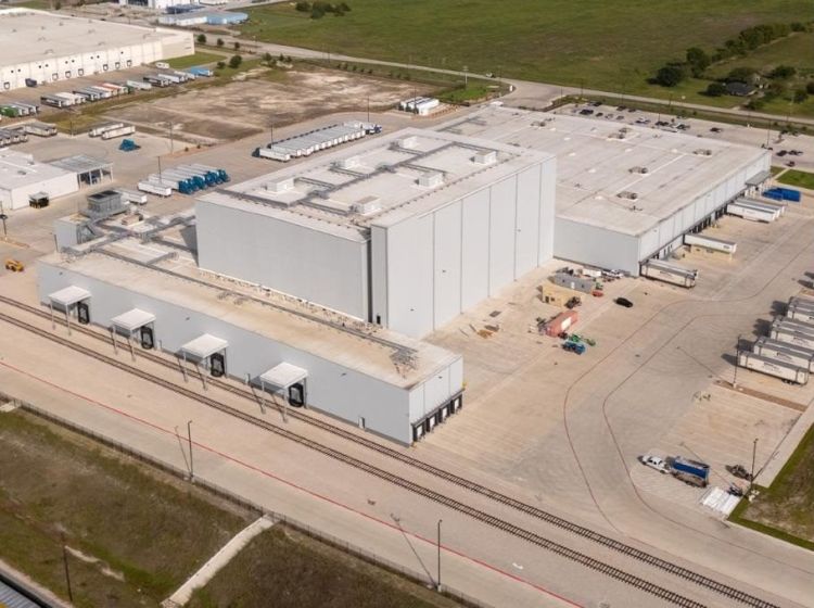 Union Pacific connects Chick-fil-A Supply to rail | Latest Railway News