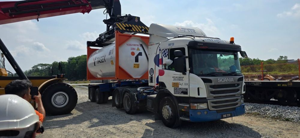 KTMB started Ipoh to Johor cement train service | Latest Railway News