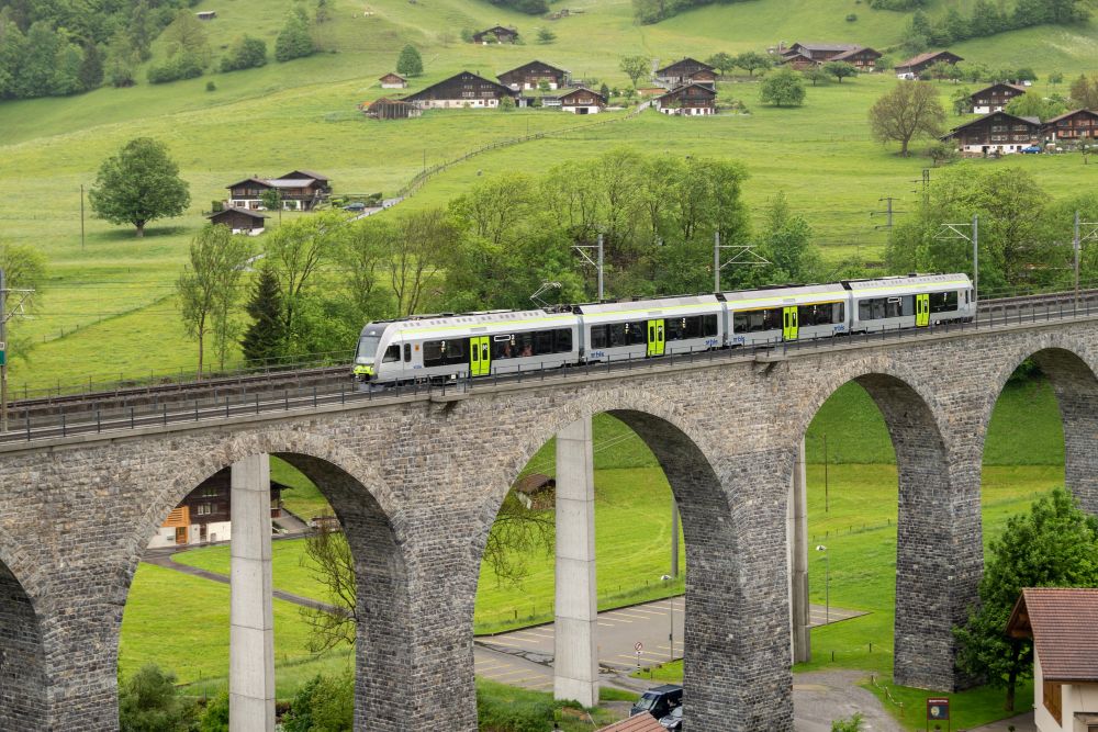 BLS modernizes trains for Lötschberg route. | Latest Railway News