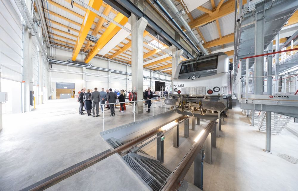 Akiem opens new workshop in Ostricourt, France | Latest Railway News