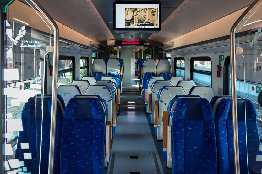 PKP Intercity orders 35 hybrid units from Newag | Latest Railway News