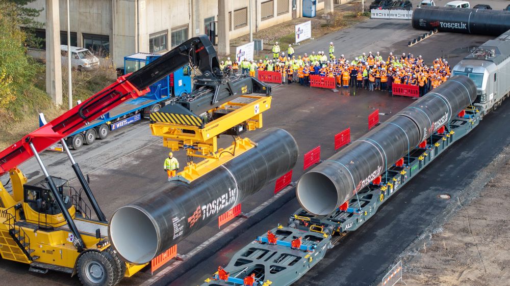 RheinCargo transports pipes by rail in Germany | Latest Railway News