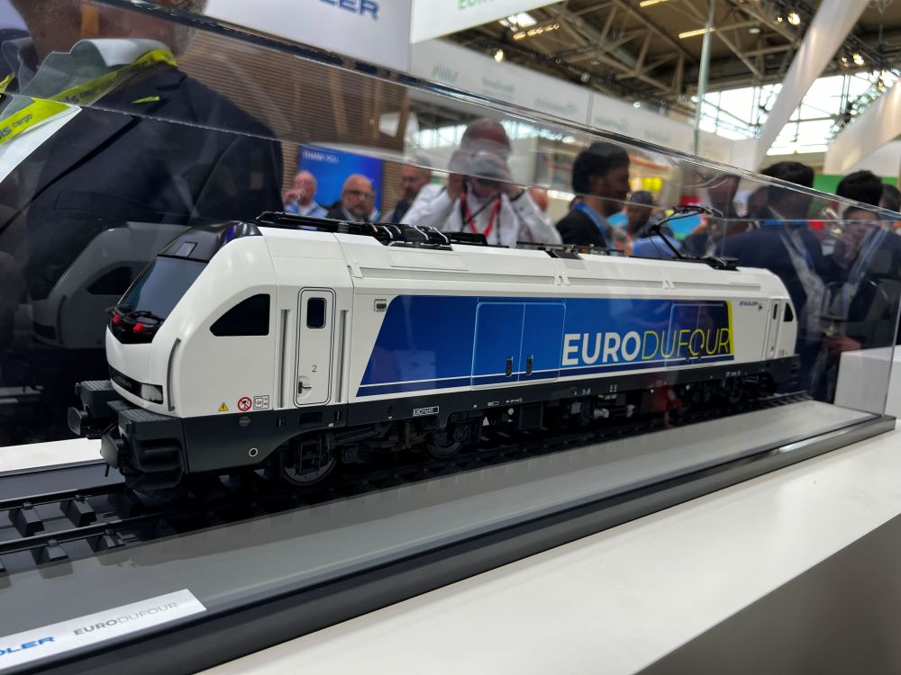 Stadler's new 4-axle locomotive, EURO DuFour | Latest Railway News