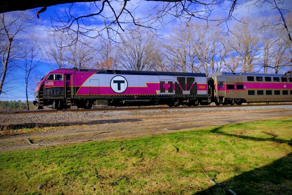 Mix of news from commuter rail services in the US | Latest Railway News