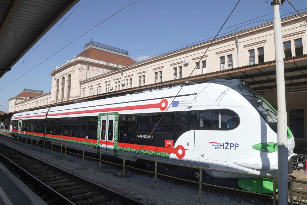 The first battery-powered train in Croatia | Latest Railway News