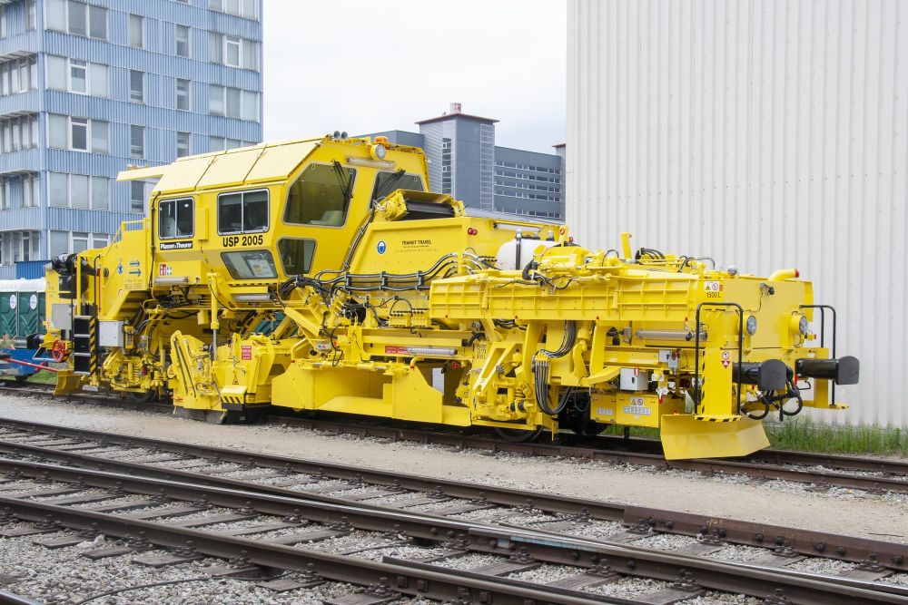 Plasser & Theurer's new track machines to Egypt | Latest Railway News