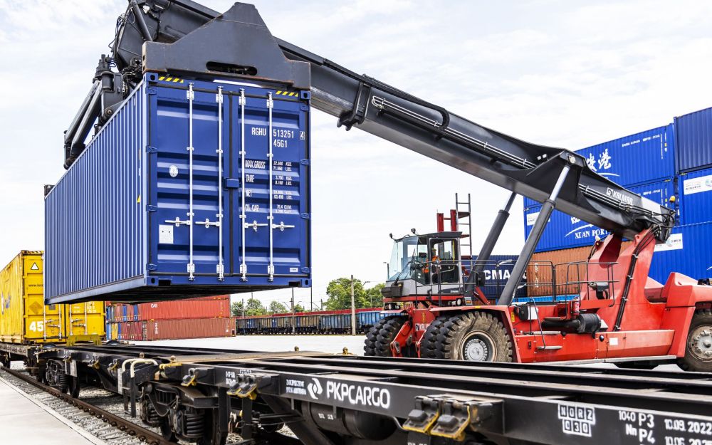 Intermodal by rail decreased in 2023 in Poland | Latest Railway News