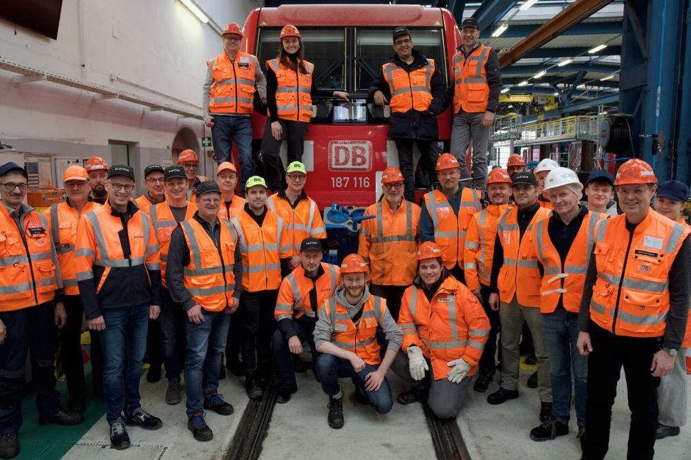 Dellner's DAC tested in DB Cargo Traxx locomotive | Latest Railway News
