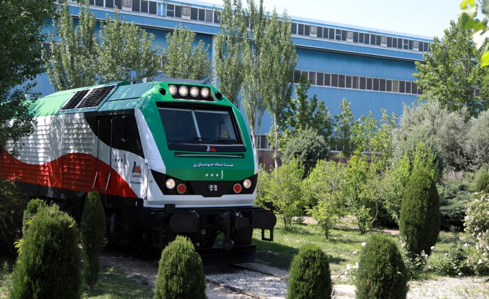 Iranian MAPNA introduced a new diesel locomotive | Latest Railway News