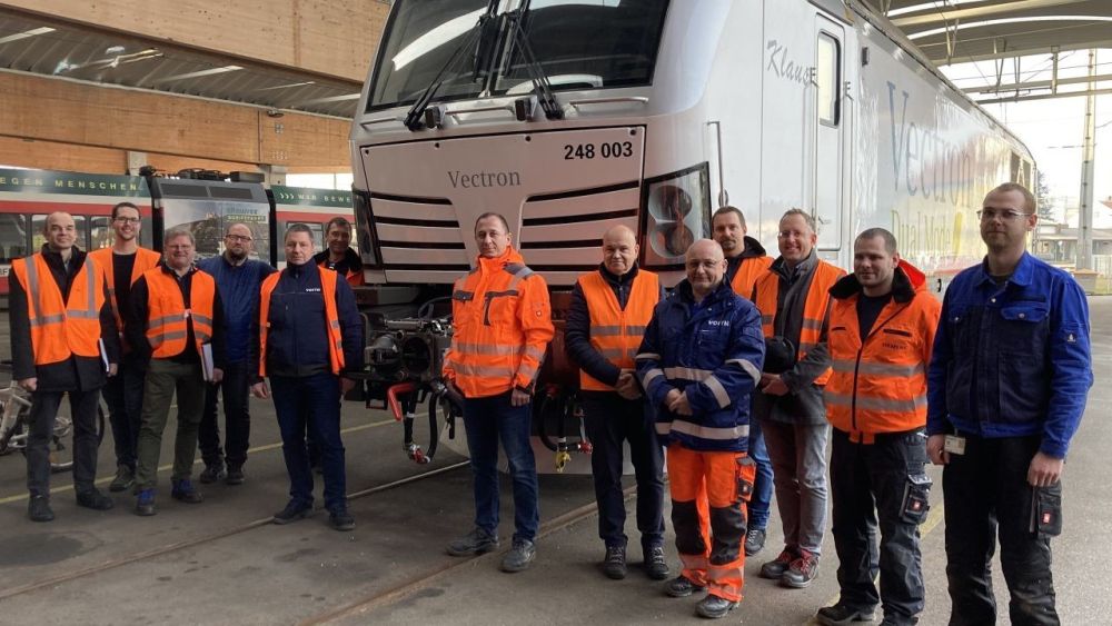 Siemens Mobility and ÖBB test DAC on Vectron | Latest Railway News