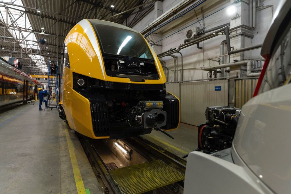 RegioJet is interested in 200 EMUs in Poland | Latest Railway News