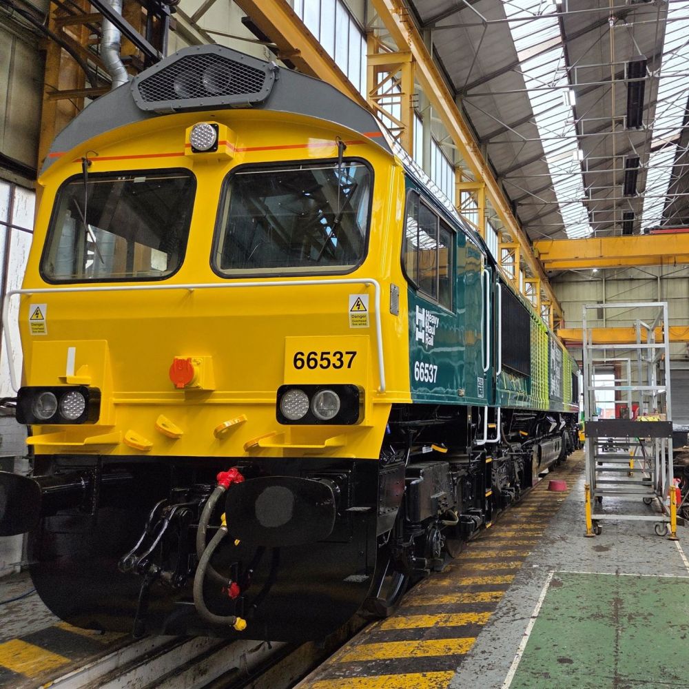 Class 66 locomotive in Heavy Haul Rail livery | Latest Railway News