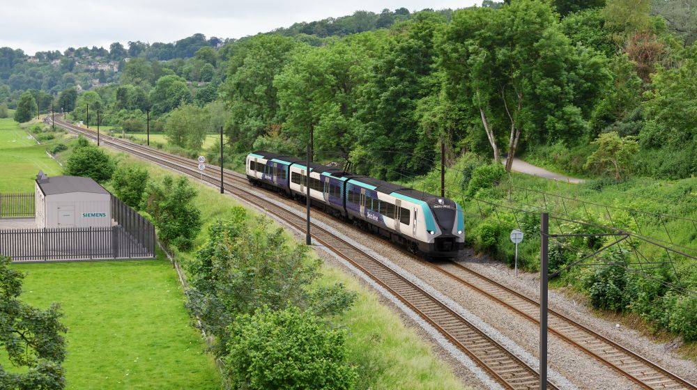 Plans for battery trains in the UK by Siemens | Latest Railway News