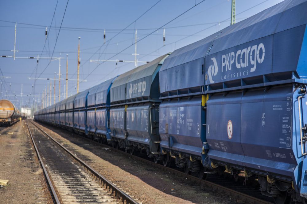PKP CARGO returns to quarterly profit in Q2 2025 | Latest Railway News
