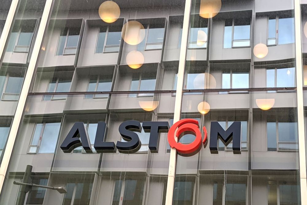 Alstom announces EUR 2.5 billion contracts | Latest Railway News