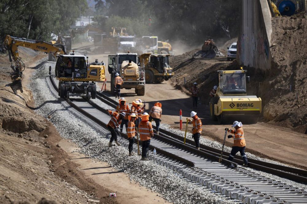 Inland Rail contracts John Holland in Victoria | Latest Railway News