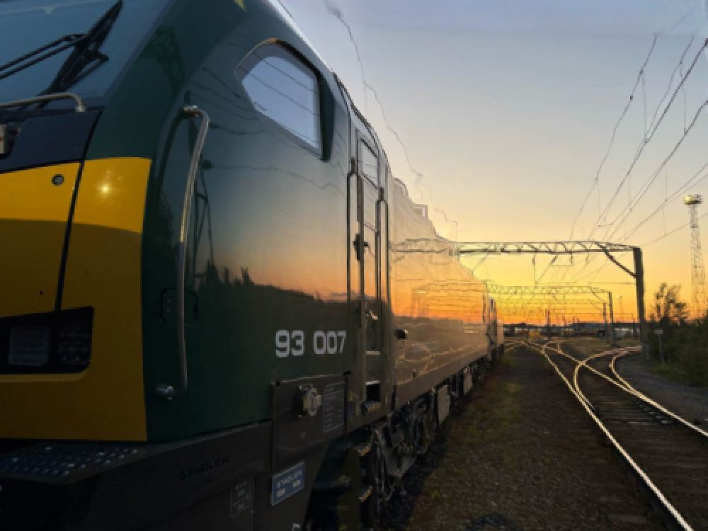 Heavy freight train trials of Class 93 of ROG | Latest Railway News