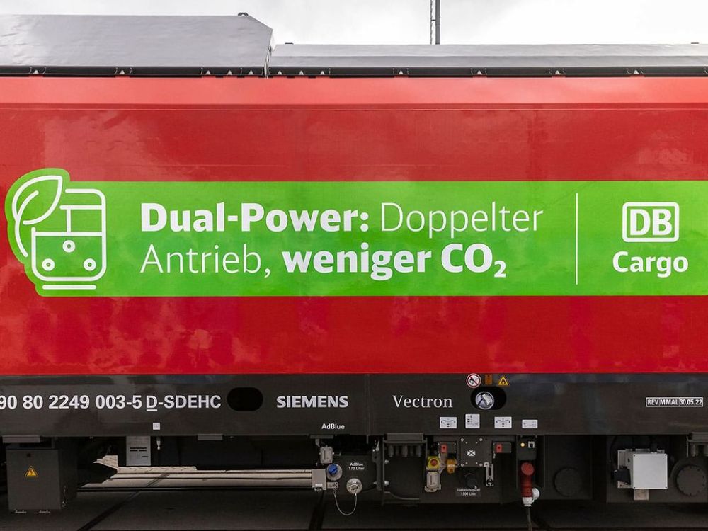 DB Cargo tests Vectron Dual Modes in real life | Latest Railway News