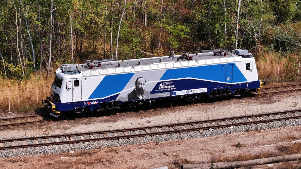 Softronic's modernized CFR Calatori locomotive | Latest Railway News