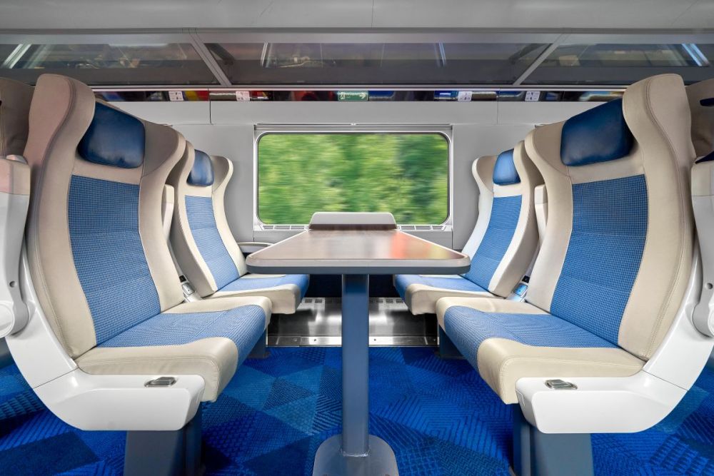 Beacon Rail leases Mark 5A sets to Chiltern | Latest Railway News