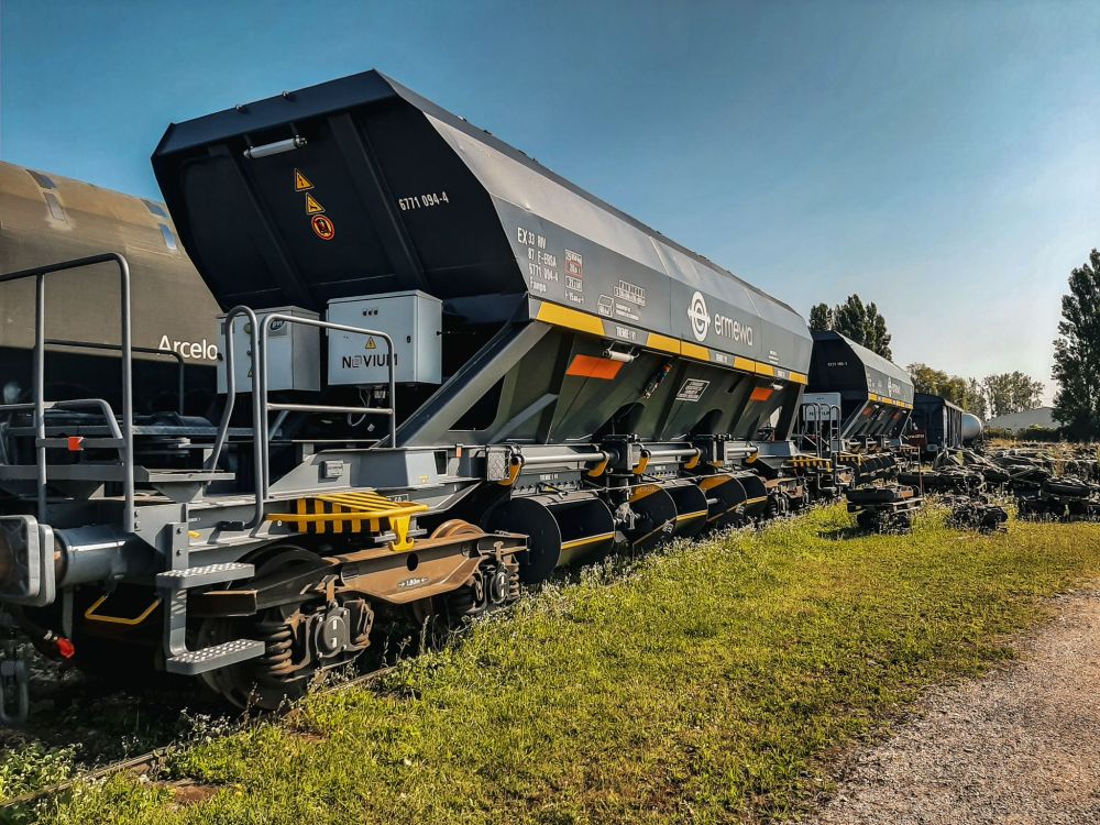 Ermewa receives 50 upgraded ballast wagons | Latest Railway News