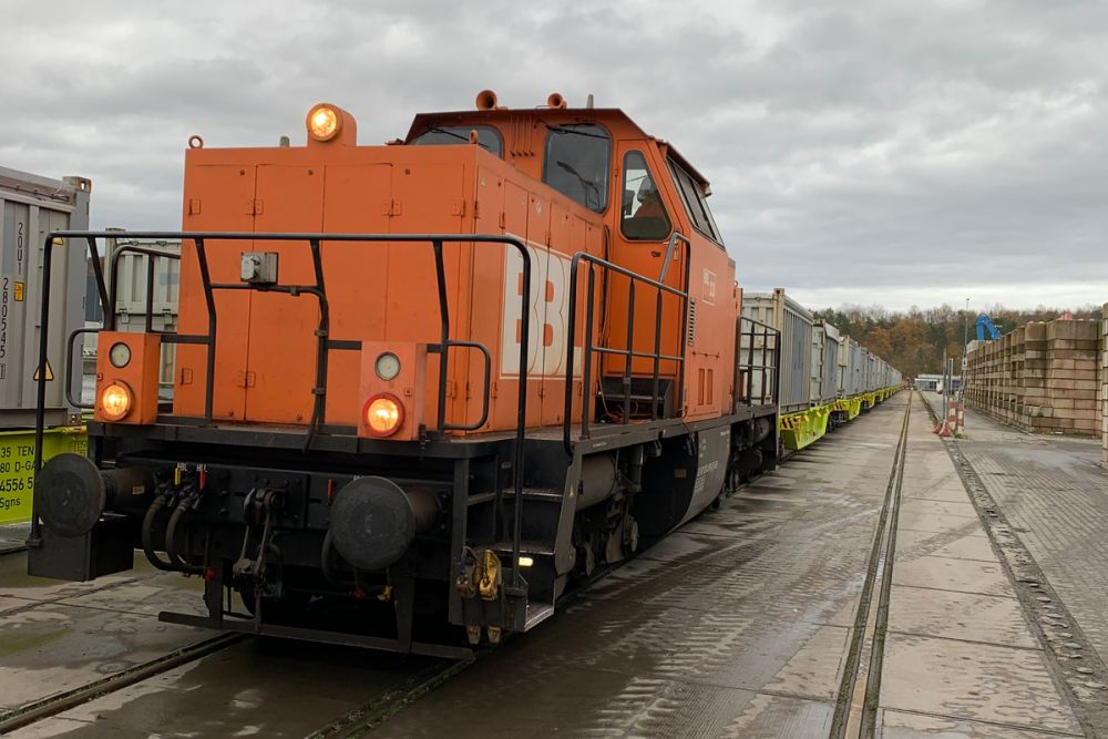 Dettmer Rail starts intermodal train connection | Latest Railway News