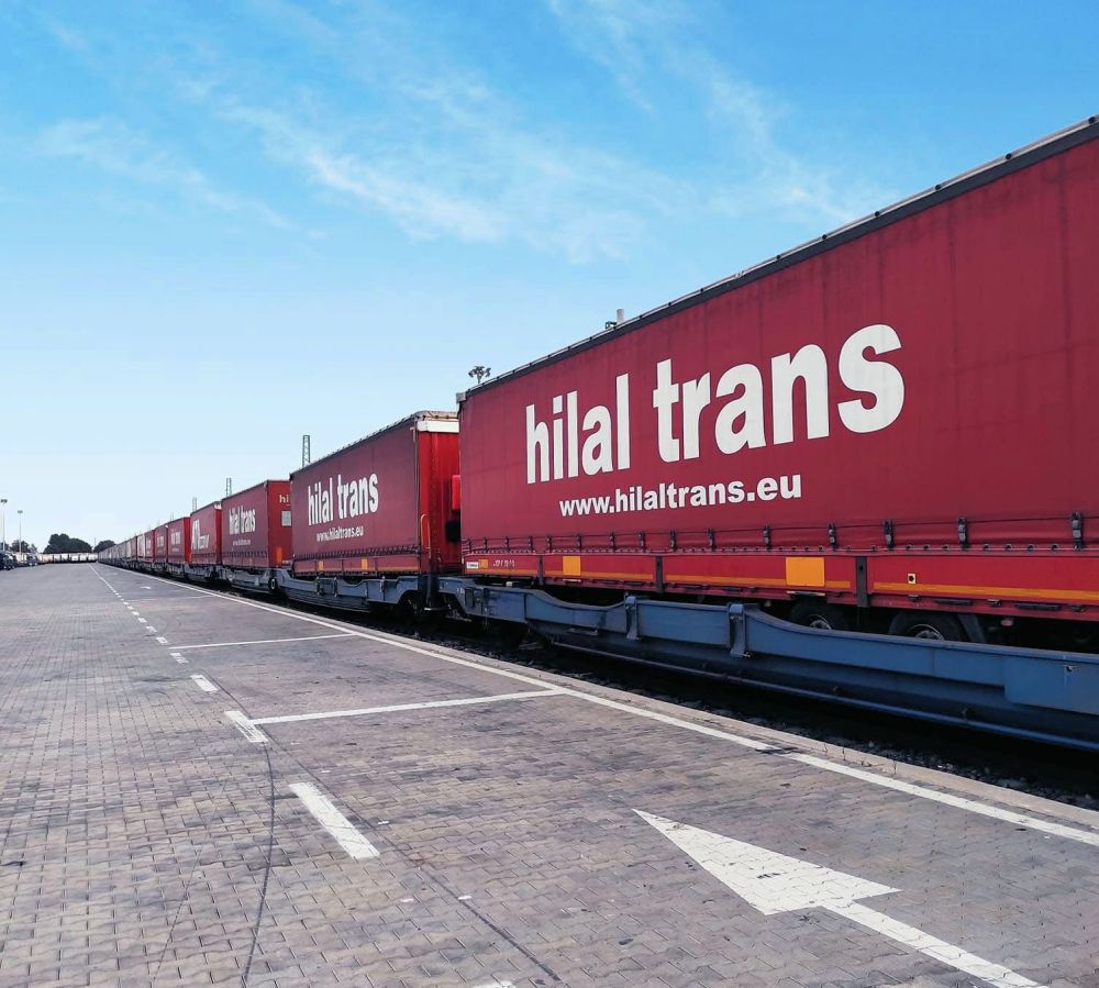 METRANS moves Hilal Trans semitrailers by rail | Neueste ...