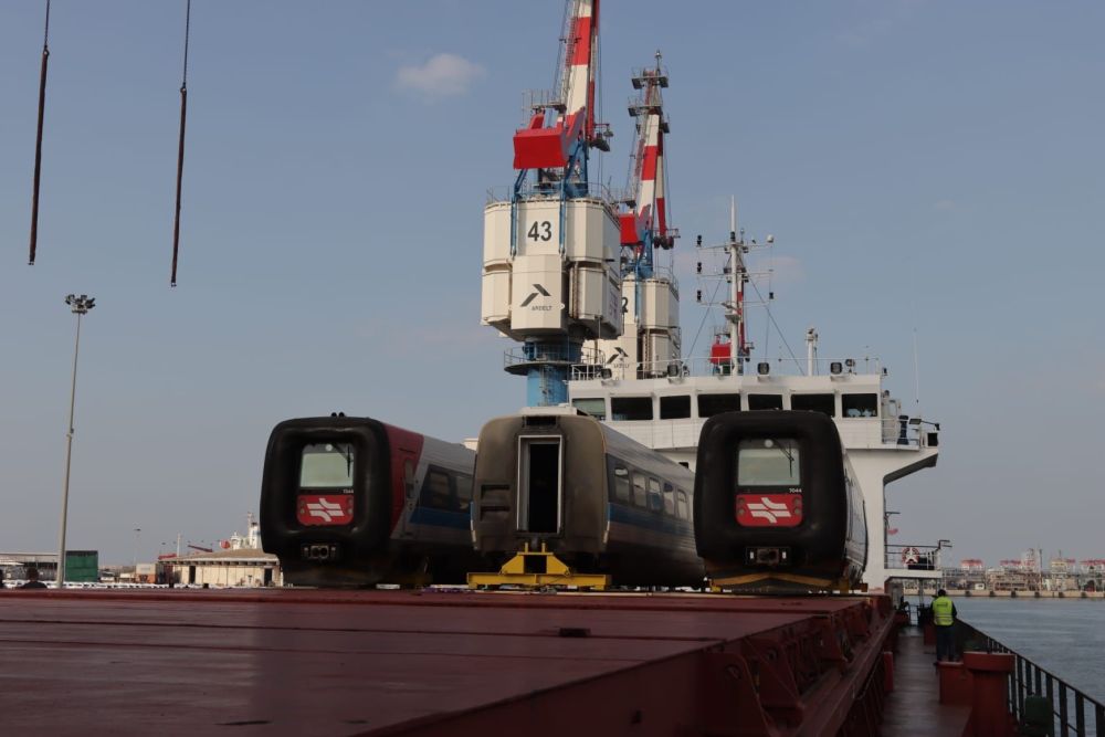 Israel Railways ships IC3 trains to Romania | Latest Railway News