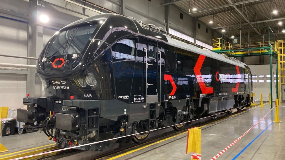 Cargounit with new AC, DC and MS locomotive | Latest Railway News