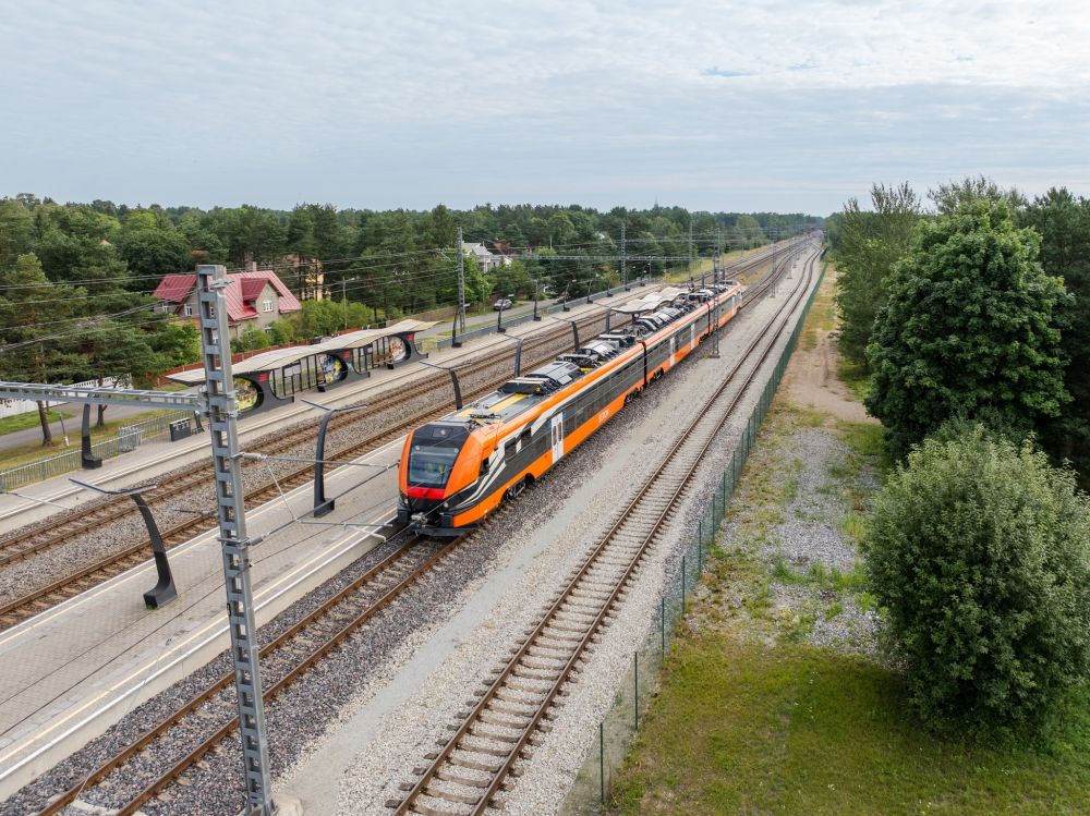 Passenger rail service connecting Baltics starts | Latest Railway News