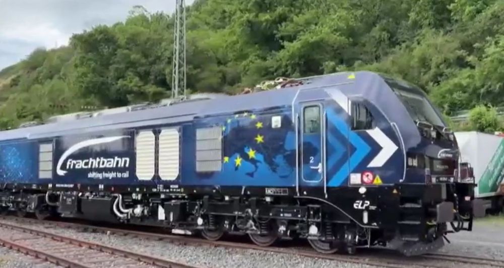 ELP new locomotives for Raildox and FRACHTbahn | Latest Railway News
