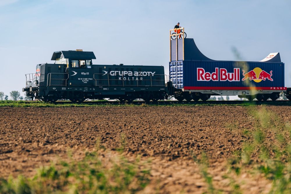 A Red Bull stunt on a moving train in Poland | Latest Railway News
