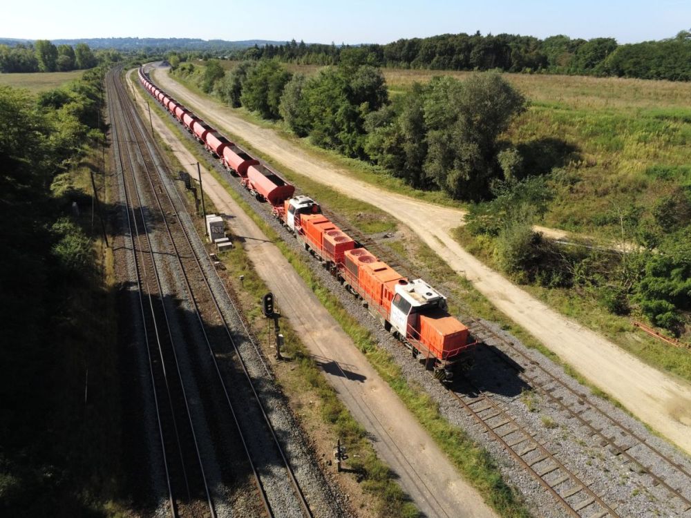 Five DE18 locomotives powered by HVO are joining the Millet fleet ...