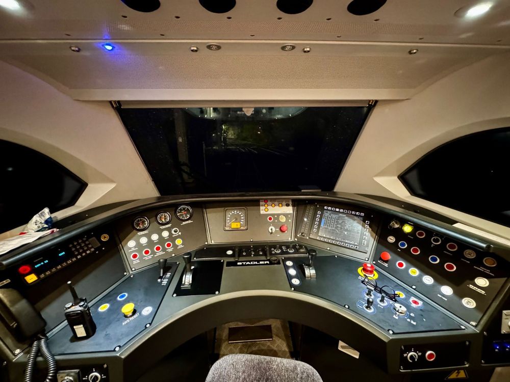 The first use of Class 93 on intermodal train | Latest Railway News