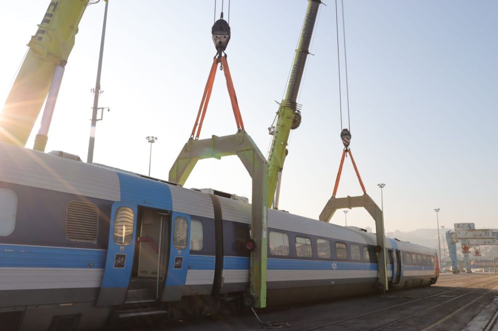 Israel Railways ships IC3 trains to Romania | Latest Railway News