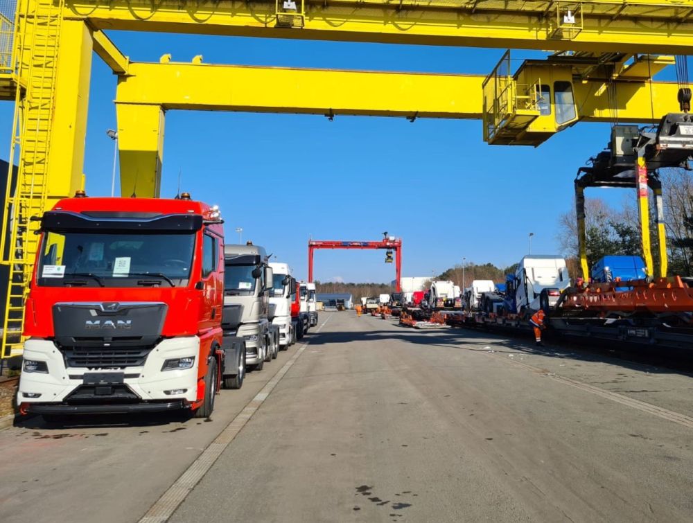 New MAN trucks from Poland to Rheine by rail | Latest Railway News