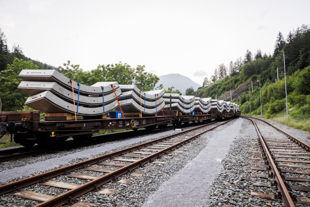 First tunnel segments reach Steinach am Brenner | Latest Railway News