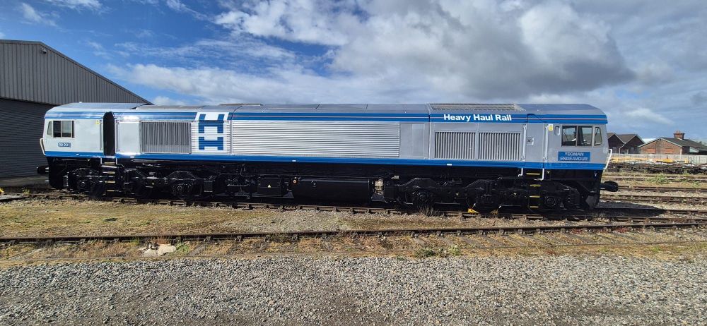 Commemorative locomotive liveries in UK and US | Latest Railway News