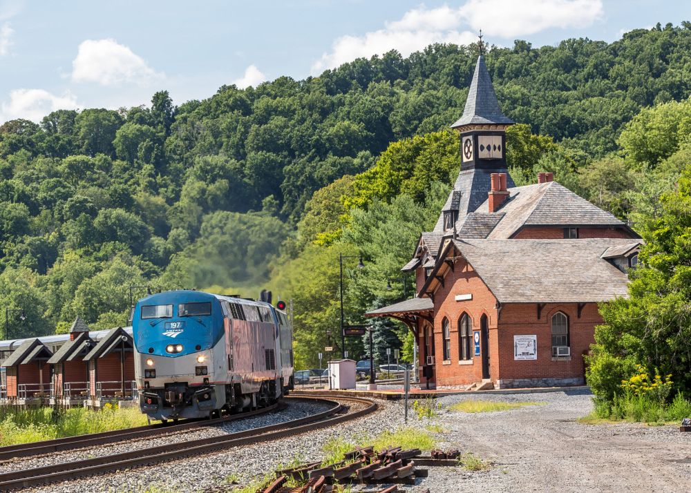 Record ridership for Amtrak in fiscal year 2024 | Latest Railway News